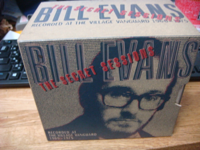 【目立った傷や汚れなし】BILL EVANS THE SECRET SESSIONS VILLAGE VANGUARD 66-75 8cd ビルエヴァンス シークレット ライヴ アット ザ ...