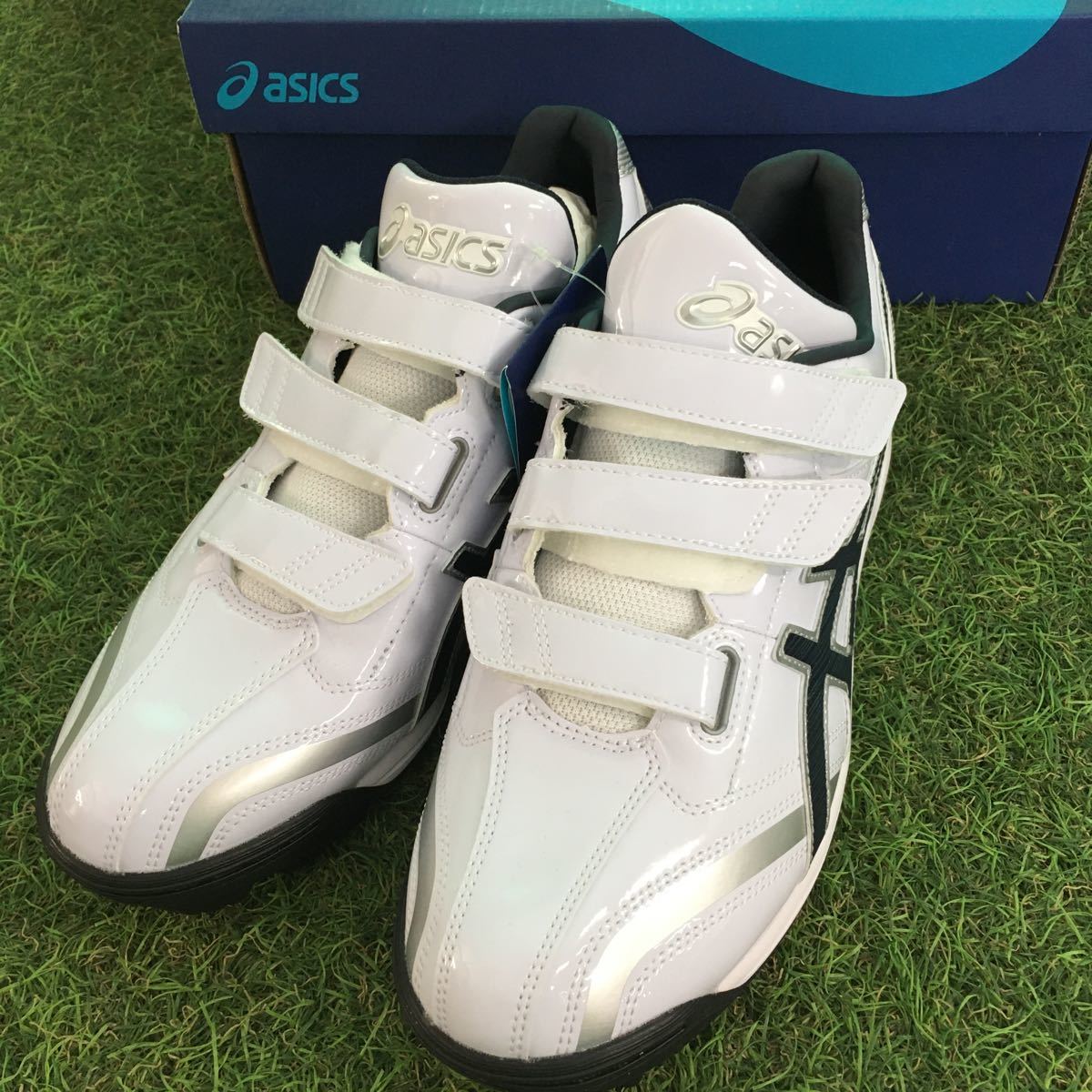 【未使用】YK266 asics アシックス トレーニングシューズ 野球 ソフトボール NEOREVIVE TR 27.0cm 未使用 展示品 ...