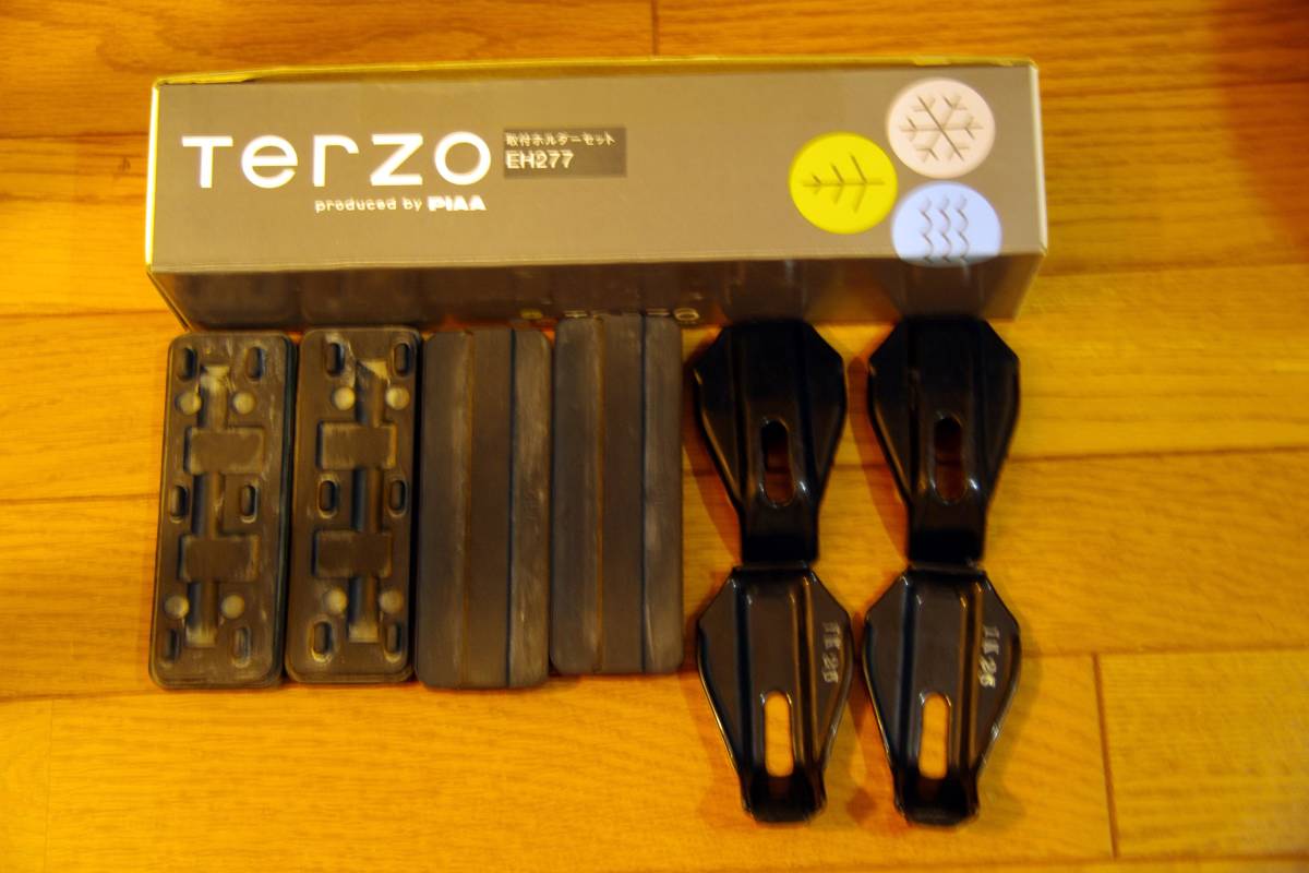 【未使用】Terzo テルッツォ by PIAA ベースキャリア ホルダー 4個入 ブラック 日産 エルグランド E52 EH391 ピア の落札情報詳細| ヤフオク落札価格情報 オークフリー
