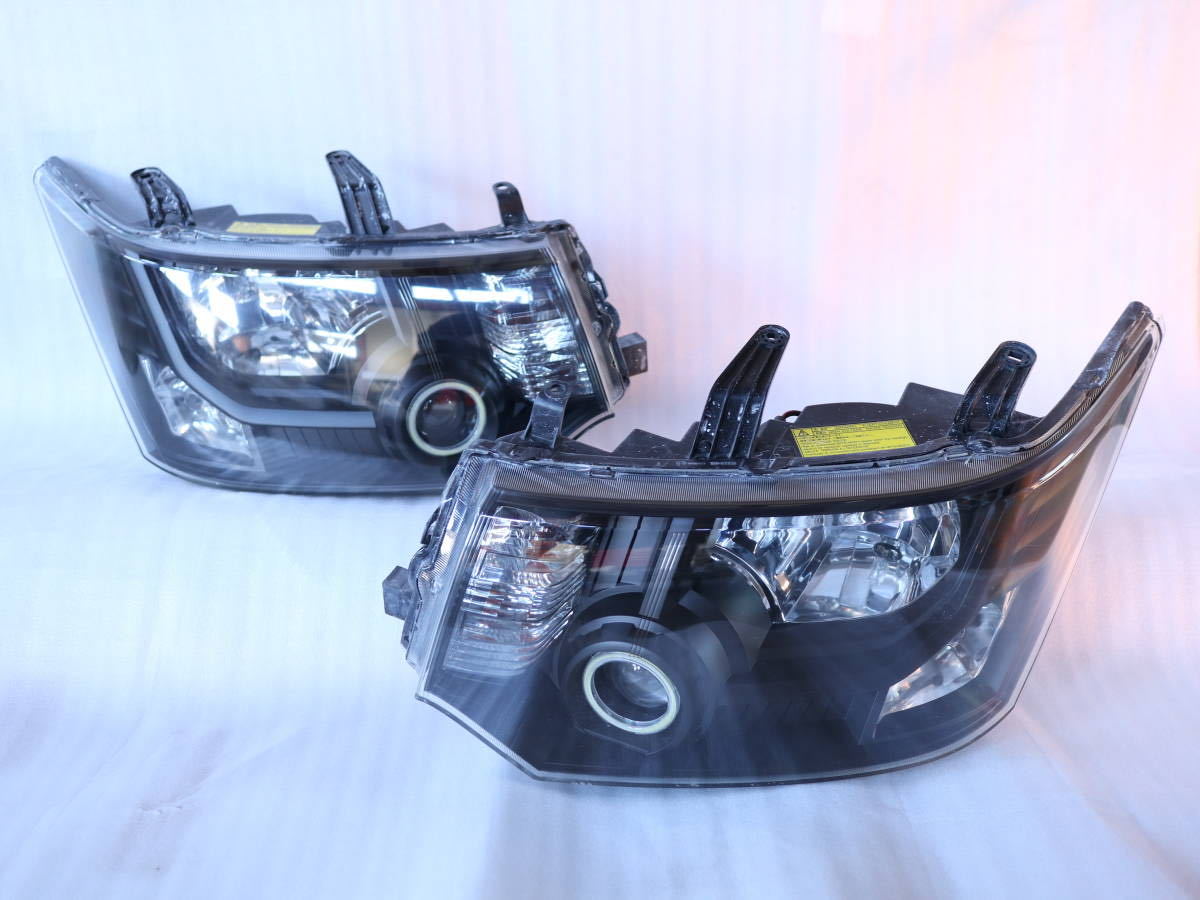 【やや傷や汚れあり】三菱 純正 デリカ D5 CV5W HID ヘッドライト 左右 セット LED イカリング COB インナーブラック ...
