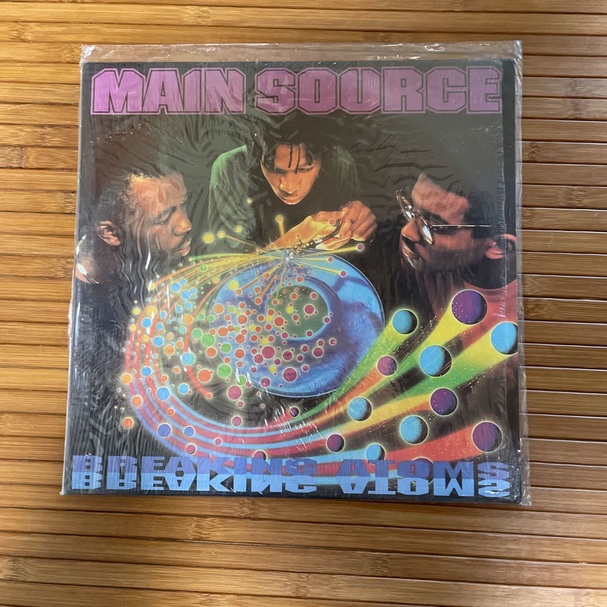 【やや傷や汚れあり】MAIN SOURCE / BREAKING ATOMS / LPの落札情報詳細 - ヤフオク落札価格検索 オークフリー