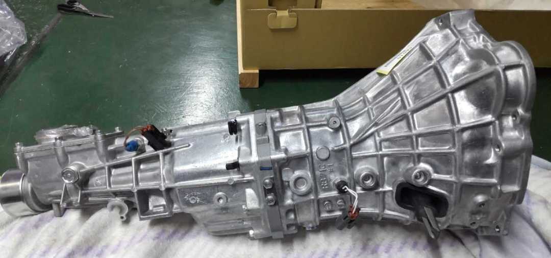 【未使用】FS5W71C 新品箱入りトランスミッション RB71 ハコスカ ケンメリ ジャパン ブタケツ S30 130Z等 L型エンジン ...
