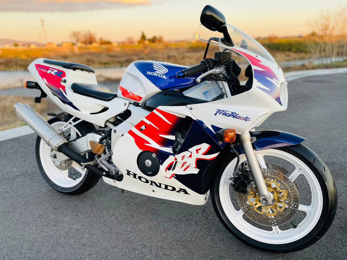 【傷や汚れあり】ホンダ CBR250RR 22,918km MC22 白・赤・青 中古車体！動画有！茨城県！ 全国配送可！書類あり！(検 ...