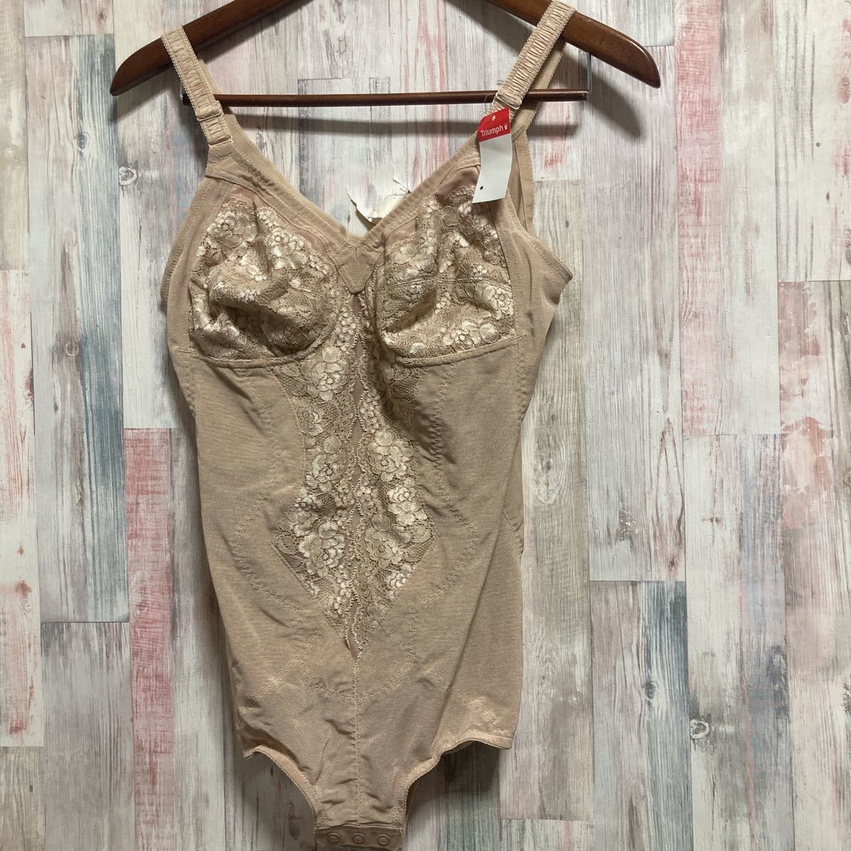 【未使用】新品タグ付 大きいサイズ ボディスーツ サイズC85LL トリンプ 補正下着 KYP-40-0016 230119⑤の落札情報詳細 - Yahoo!オークション落札価格検索 オークフリー