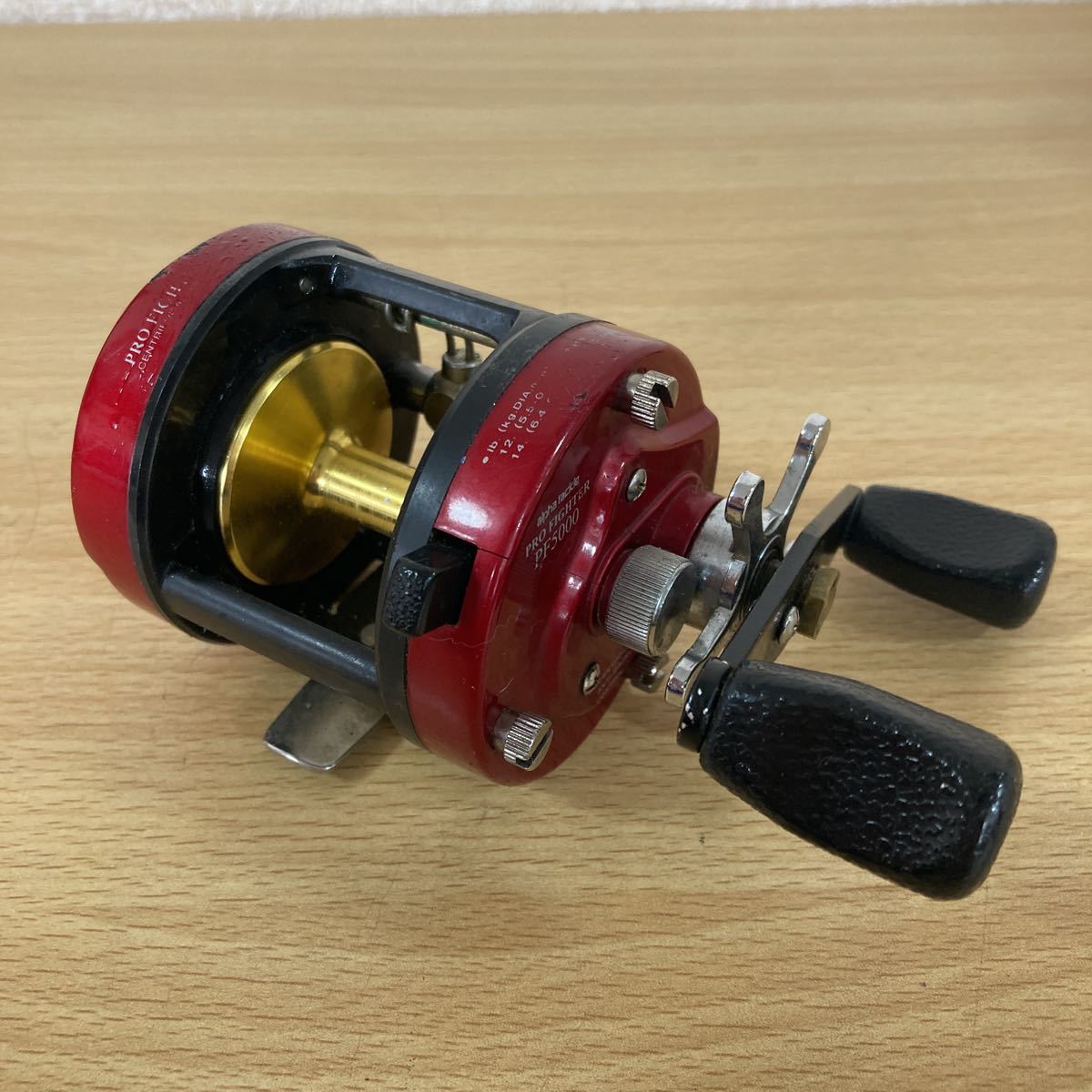 【傷や汚れあり】alpha tackle アルファタックル PRO FIGHTER PF5000 リール 釣り 釣具 レジャー アウトドア ...