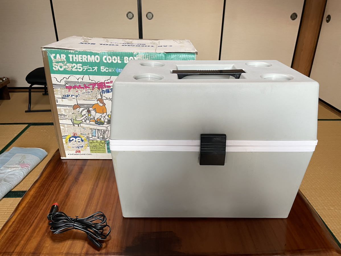 【傷や汚れあり】車載冷温BOX クーラーボックス CAR THERMO COOL BOX 車載用保冷 保温庫 容量26L キャンプ ...