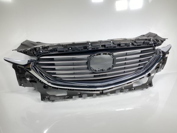 【目立った傷や汚れなし】17262 美品/変形なし CX-8 KG2P/KG5P 純正 フロントグリル ラジエーターグリル カメラ付 K131 ...
