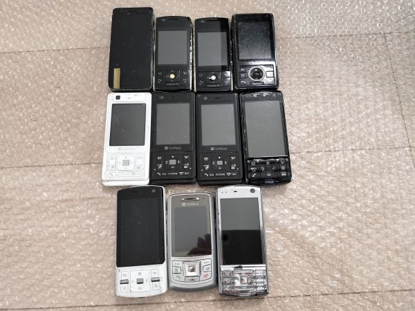 【傷や汚れあり】動作未確認 ジャンク ガラケー 10台まとめ出品 softbank 810T/811T/821T/830P/832T ...