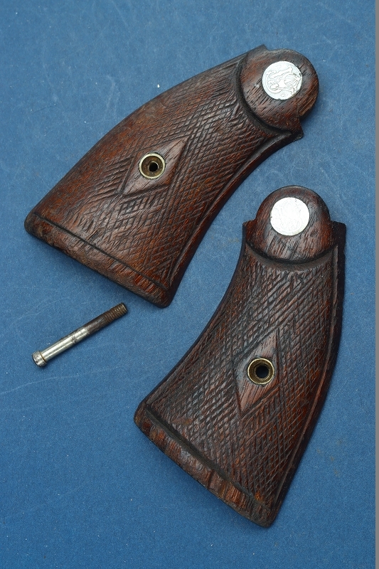 【やや傷や汚れあり】S＆W社製 Kフレイム用グリップ z884の落札情報詳細 - Yahoo!オークション落札価格検索 オークフリー