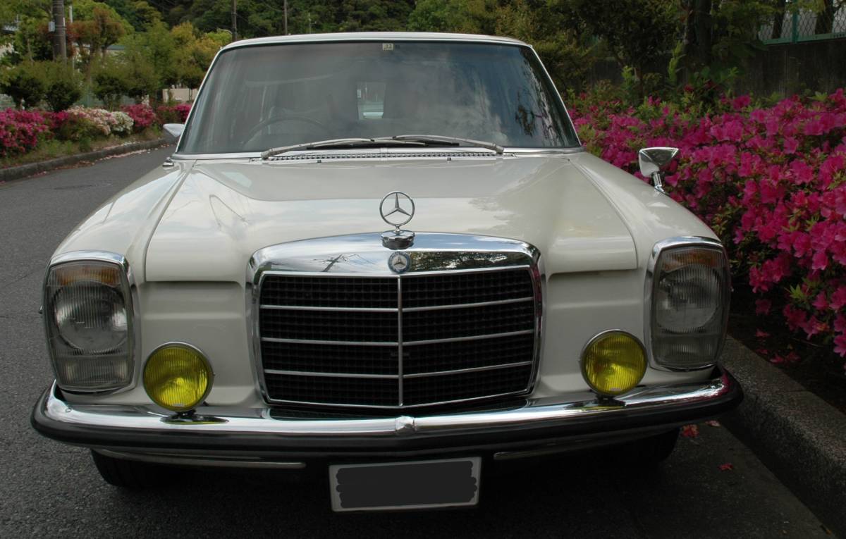 【走行距離 103,466 km】旧車メルセデスベンツ W114 縦目 S49年式 車検6年12月 三角窓、ケンカワイパー、ホーンリングの落札情報詳細 - Yahoo!オークション落札価格検索 ...