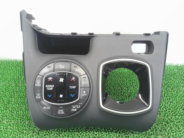 【やや傷や汚れあり】ノア Daa Zwr80g A C エアコンスイッチパネル ハイブリッドx 7人 070 S3 55930 28090