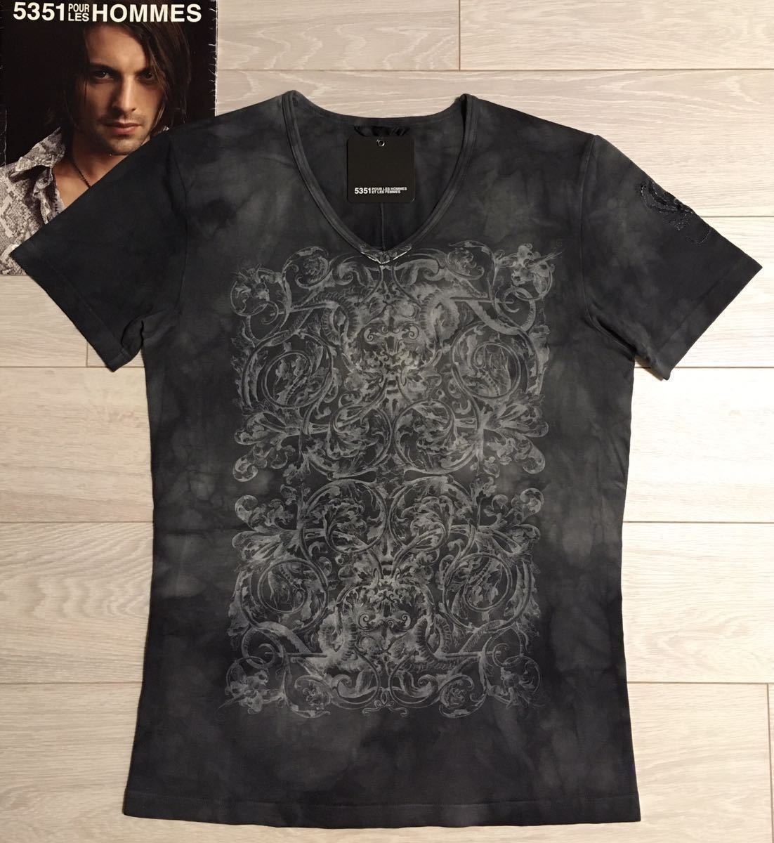 【目立った傷や汚れなし】SCHORLショール5351プールオム最高級ダマスク柄ムラ染Vネックカットソー美品【定価42000円】5351pour les Hommes SHELLAC ROEN ...