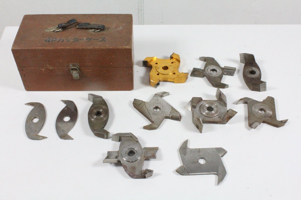 【やや傷や汚れあり】みぞ切りカッター刃 4P 替刃 makita 21 U.F SKH-4 SKH など 11個セット 【ジャンク品】の落札情報詳細 - Yahoo!オークション落札価格検索 ...