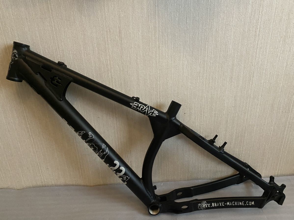 中古走行少程度良し 243 RACING 24/26インチ ダートジャンプ・ストリートトライアル等に クロモリ ディスク・V兼用 +付属品の ...