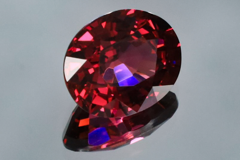 【未使用】幻級のIF 4.44ct ブラックレッド＆ネオンパープリッシュピンクのキラキラ☆彡 10.7×9mm 天然ロードライトガーネット ルース |鑑別済ロットの落札情報詳細 - ヤフオク ...