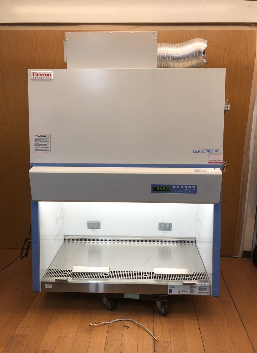 【やや傷や汚れあり】★Thermo Scientific★1300 SERIES A2★1385★安全キャビネット★ラボ★研究★サーモ ...