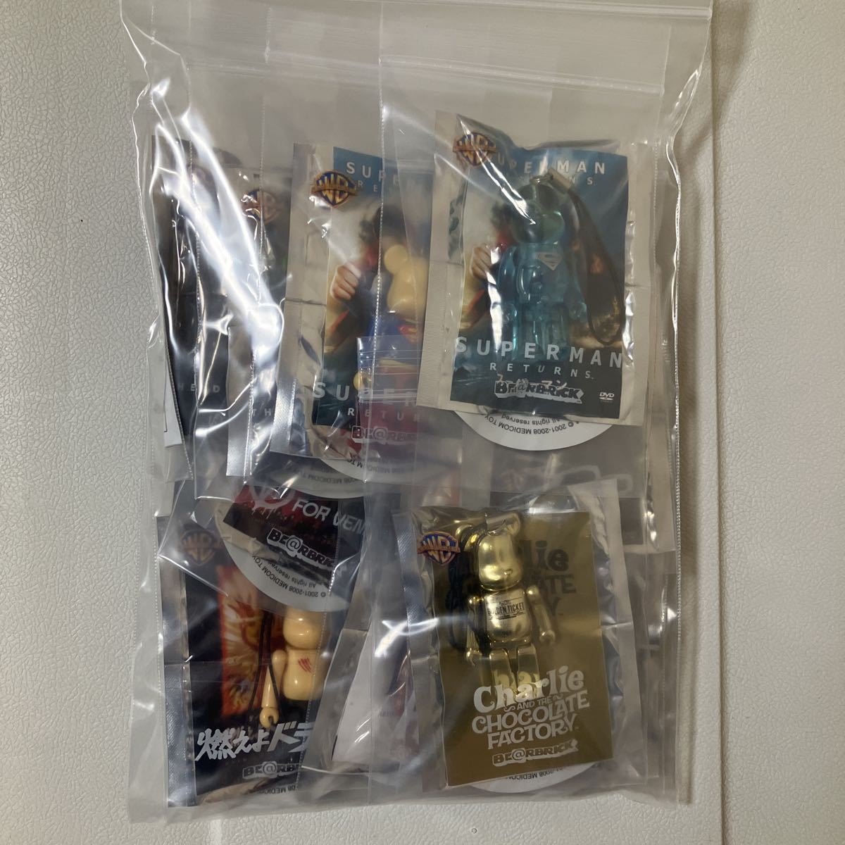 【未使用に近い】ベアブリック ペプシ NEX×ワーナーブラザーズ.全12種フルコンプ. まとめ売り.70%bear brickストラップ 未 ...