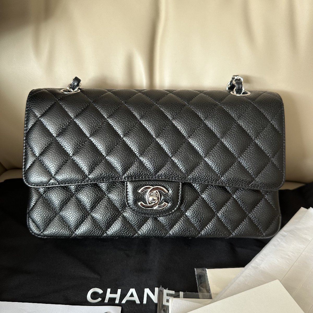 【未使用に近い】新品同様 CHANEL シャネル A01112 ダブルフラップマトラッセ ハンド チェーンショルダーバッグ キャビアスキン シルバー金具 レディースの落札情報詳細 ...