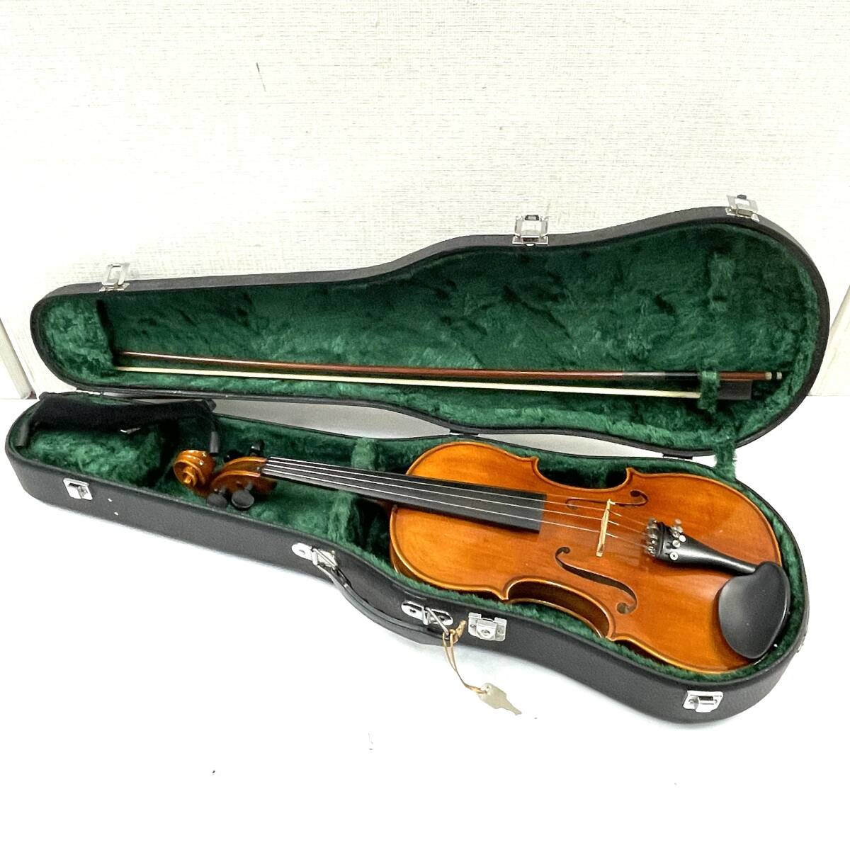 【やや傷や汚れあり】SUZUKI バイオリン No.550 4/4 Anno 1982 弓/肩当て/ハードケース付き スズキ 24E 北TK3の落札情報詳細 - ヤフオク落札価格検索 オークフリー