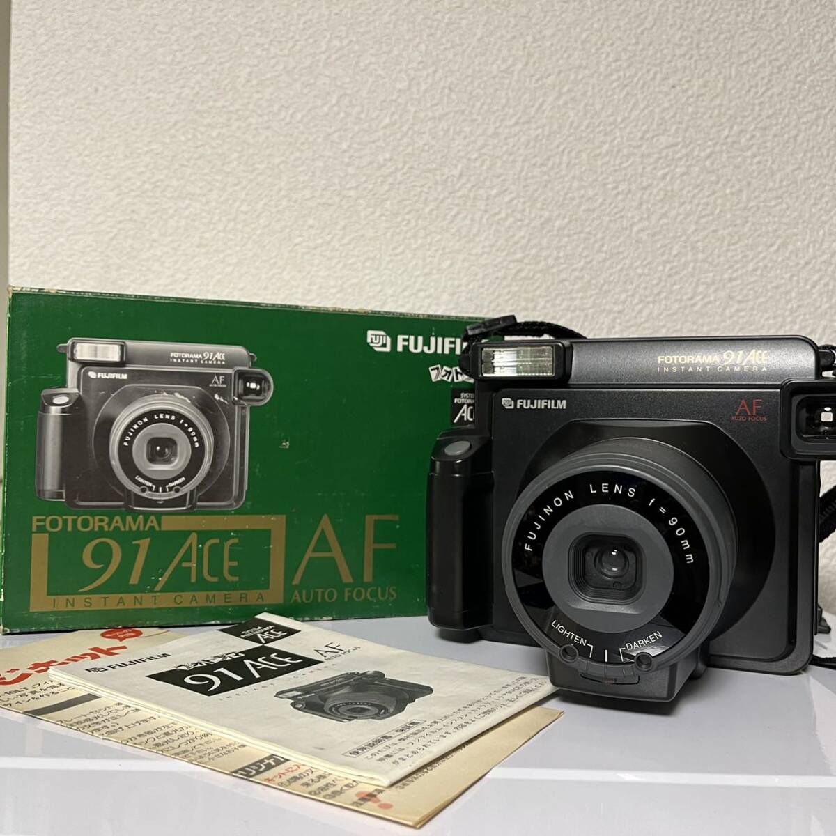 【やや傷や汚れあり】FOTORAMA フォトラマ 91ACE FUJIFILM AF AUTO FOCUS f=90㎜ フジフィルム インスタントカメラ ポラロイド 黒 ブラック 箱付きの落札 ...