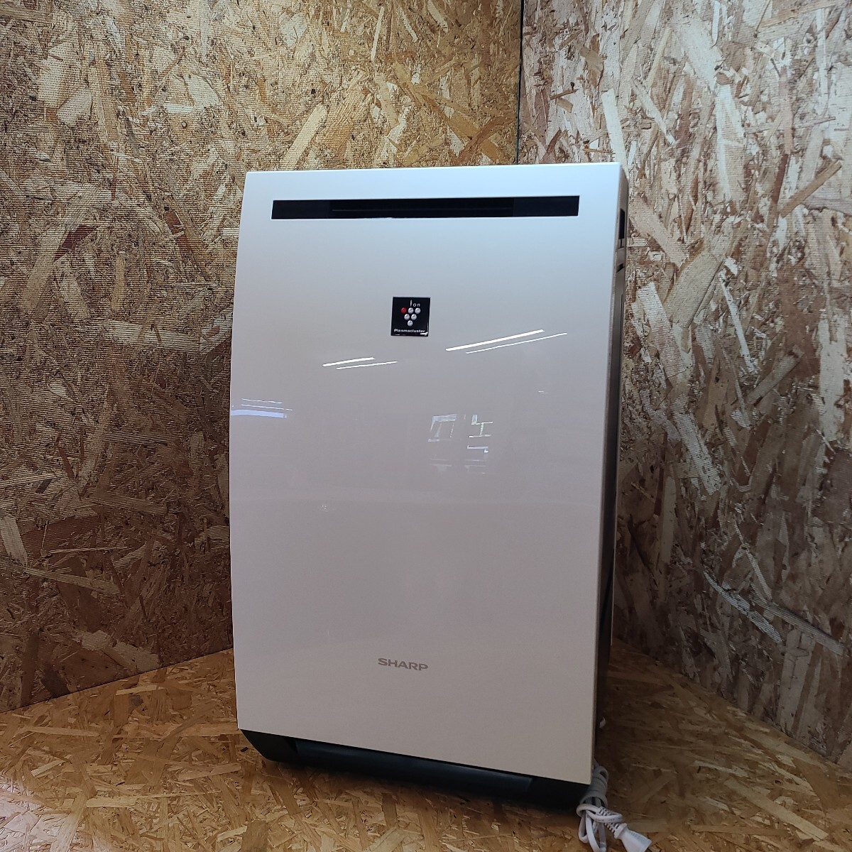 【傷や汚れあり】SHARP シャープ プラズマクラスター7000 KC-HD70-W 2017年製 除加湿空気清浄機 除湿機 加湿器 ホワイトの落札情報詳細 - Yahoo!オークション落札 ...