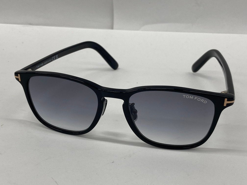 【やや傷や汚れあり】TOM FORD トムフォード TF1048 サングラス TF 1048-D ECO 01B 52 18 145 *2 箱・ケース付き【CHANB006】の落札情報詳細 ...