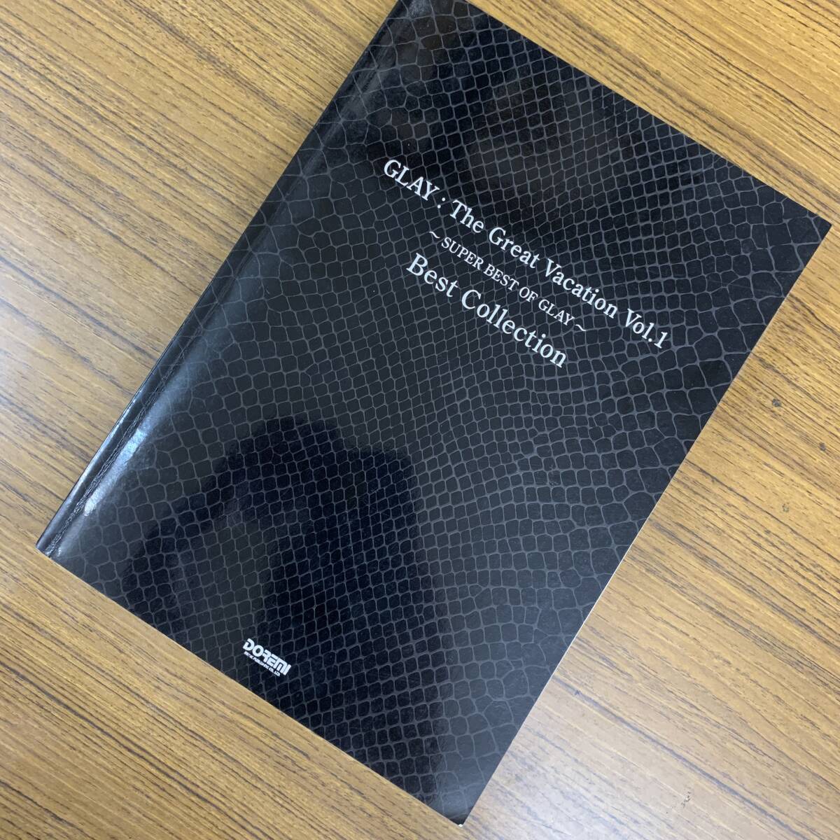 【やや傷や汚れあり】【バンドスコア】GLAY／The Great Vacation Vol.1 ~SUPER BEST OF GLAY〜 Best Collection 楽譜 送料185円の ...