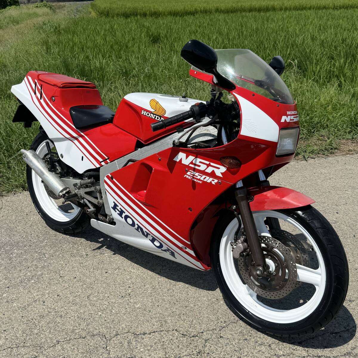 【傷や汚れあり】1円！HONDA！NSR250R！旧車！2スト！ホンダ！MC18！書類あり！鍵付きの落札情報詳細 - Yahoo!オークション落札価格検索 オークフリー