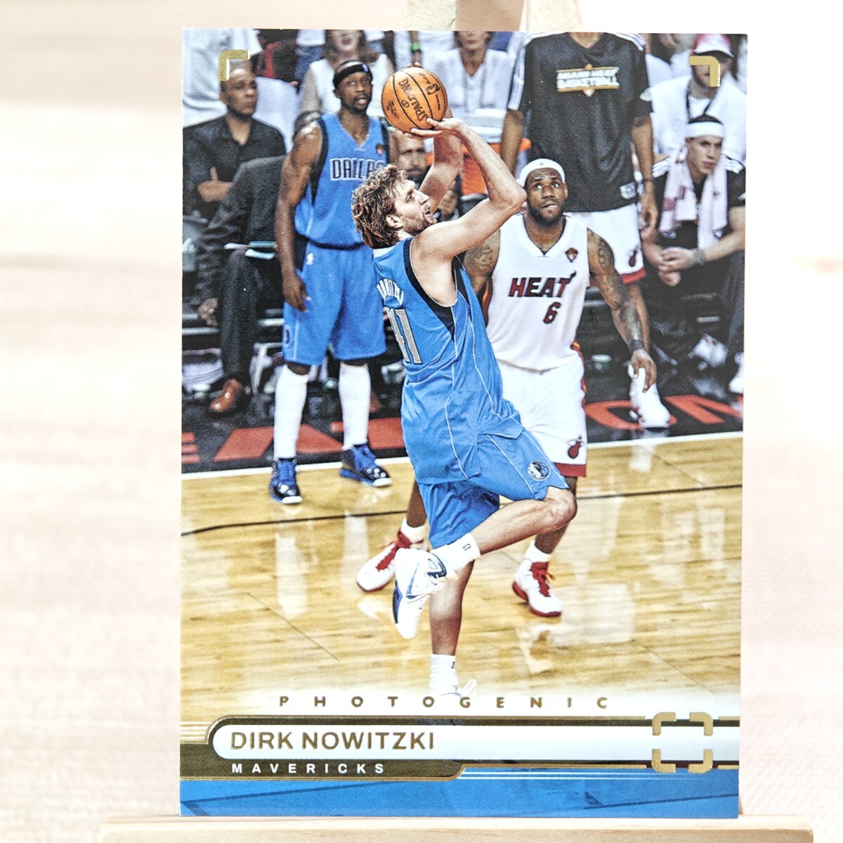【目立った傷や汚れなし】ダーク・ノヴィツキー 2022-23 Panini Photogenic Dirk Nowitzki ダラス ...