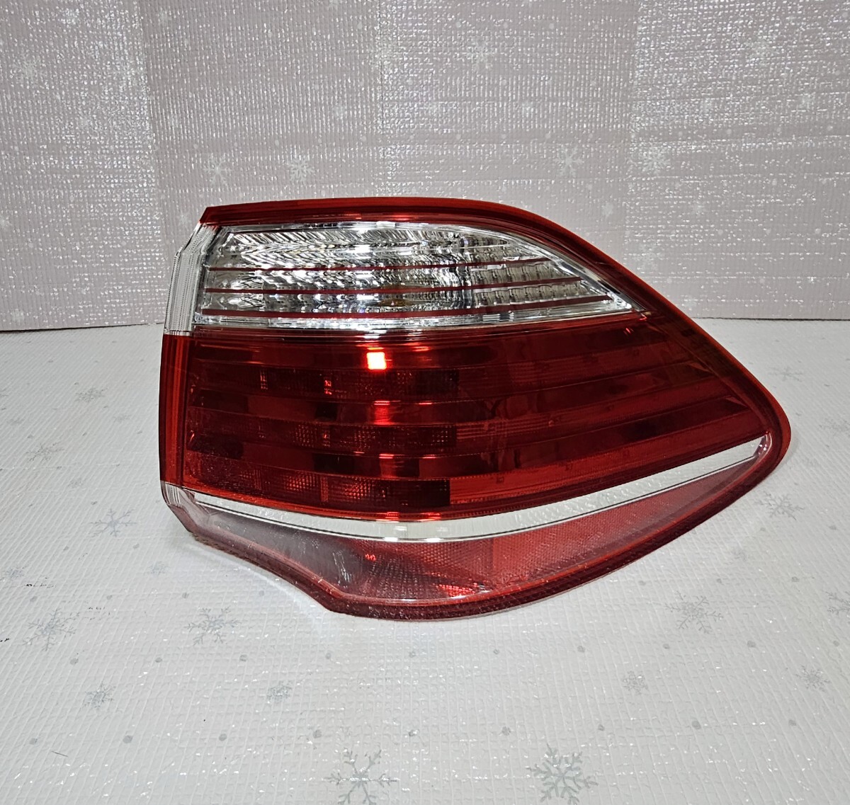 【目立った傷や汚れなし】GRS 200系 クラウン 右 テールランプ 200 201 202 203 204 アスリート ロイヤル ...