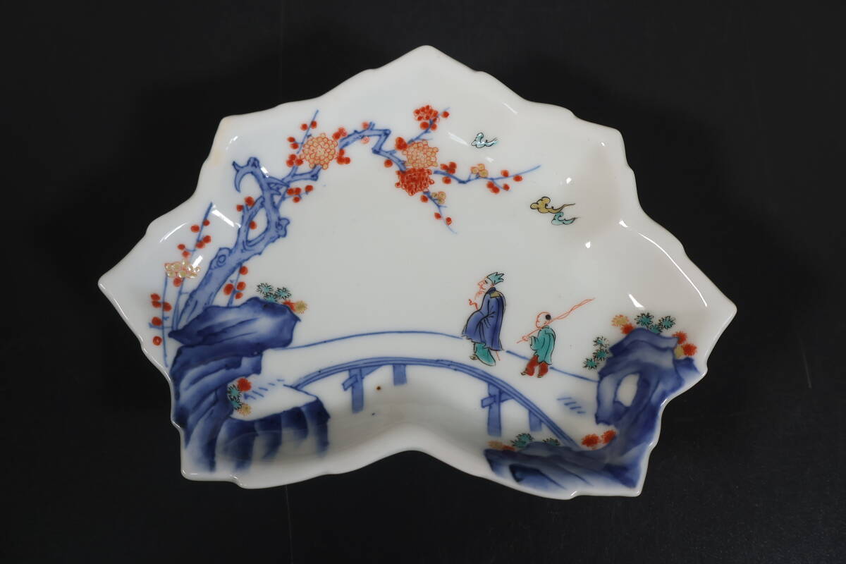 【目立った傷や汚れなし】【和】(A1382) 時代古作 古鍋島 色絵人物文紅葉皿 柿鍋手 柿右衛門様式 古伊万里の落札情報詳細 - Yahoo!オークション落札価格検索 オークフリー