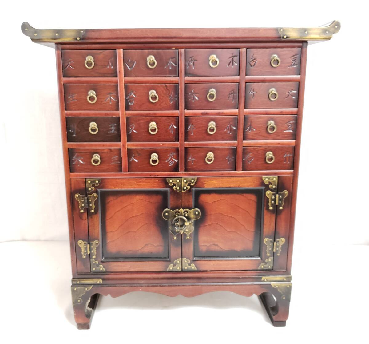 【傷や汚れあり】【初だし】薬箪笥/約70×62×23cm/重量約14kg/李朝家具/薬棚/引き出し棚/時代家具/ヤクジャン/アンティーク/コレクション/17-06KO012704の落札情報詳細 ...