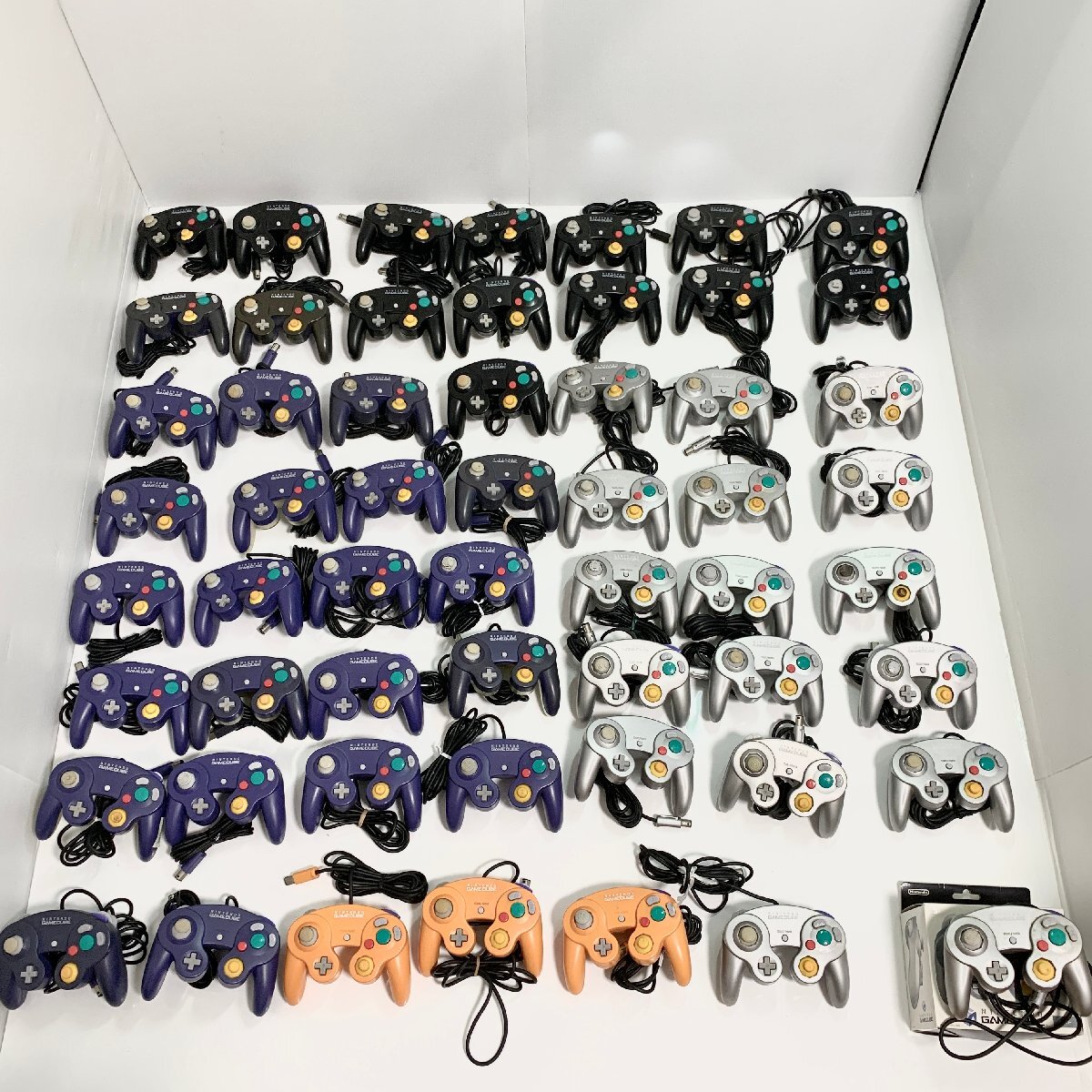 【全体的に状態が悪い】ゲームキューブコントローラー 56点 まとめ 動作未確認 ジャンク DOL-003 GC Nintendo ニンテンドー ...