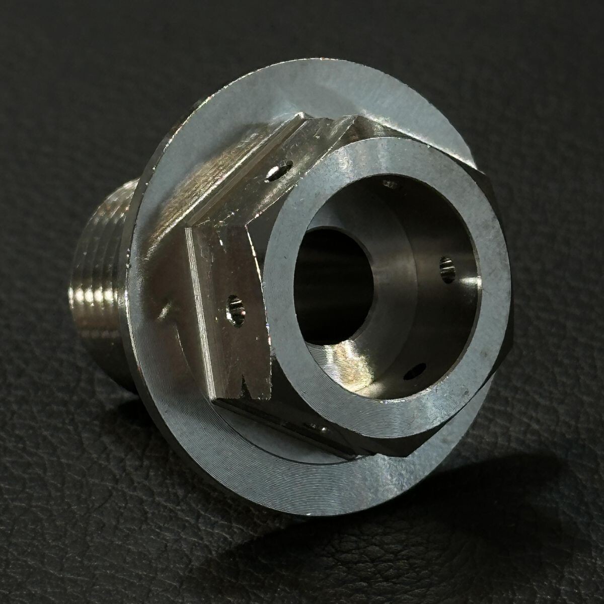 【未使用】64チタン M18 x P1.5 アクスルボルト CBR1000RR CB1000R CBR1000RR-R SC57 SC59 SC77 フロント フォーク アクスル シャフト ...