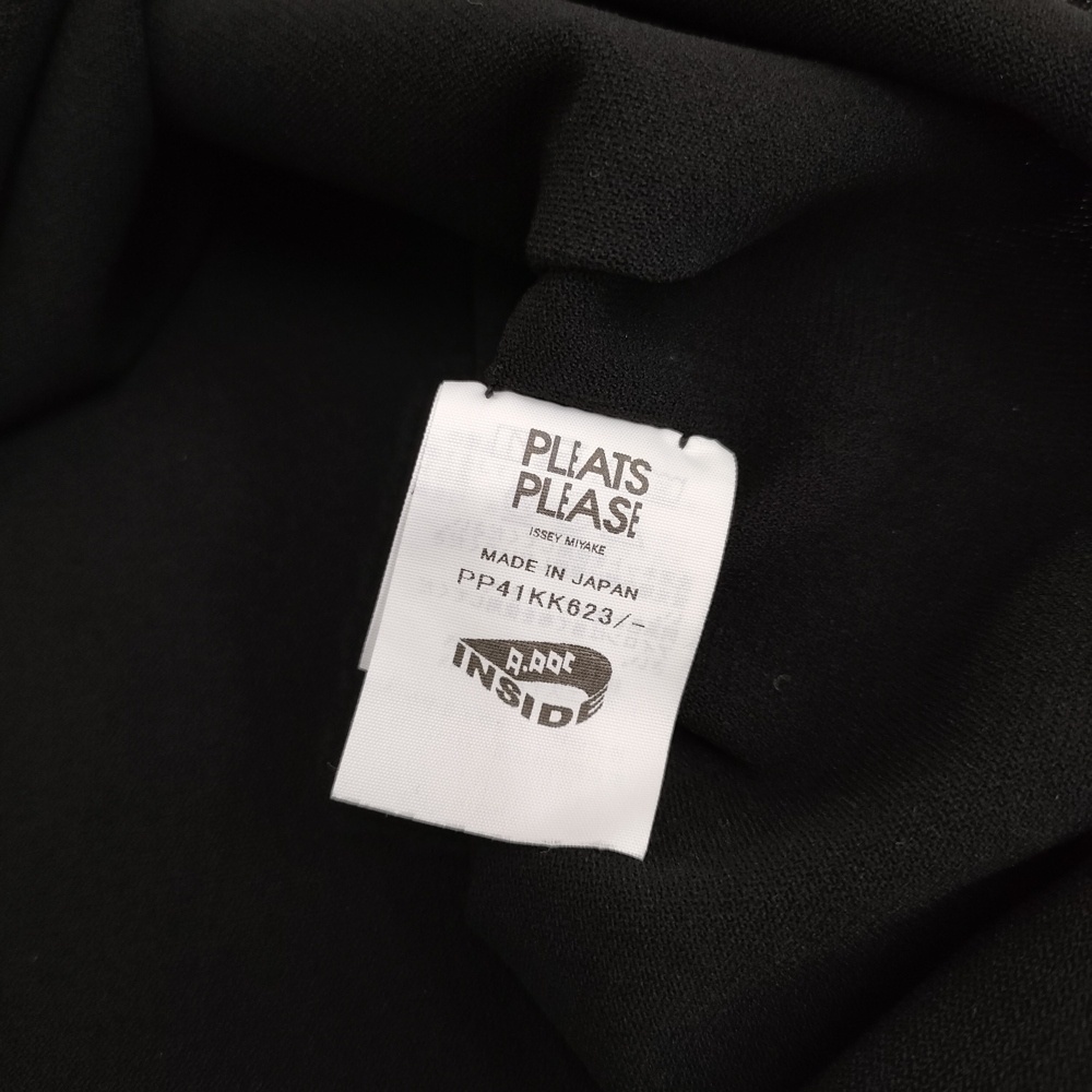 【目立った傷や汚れなし】PLEATS PLEASE ISSEY MIYAKE A-POC INSIDE 裾ロゴ ハイネック カットソー ...