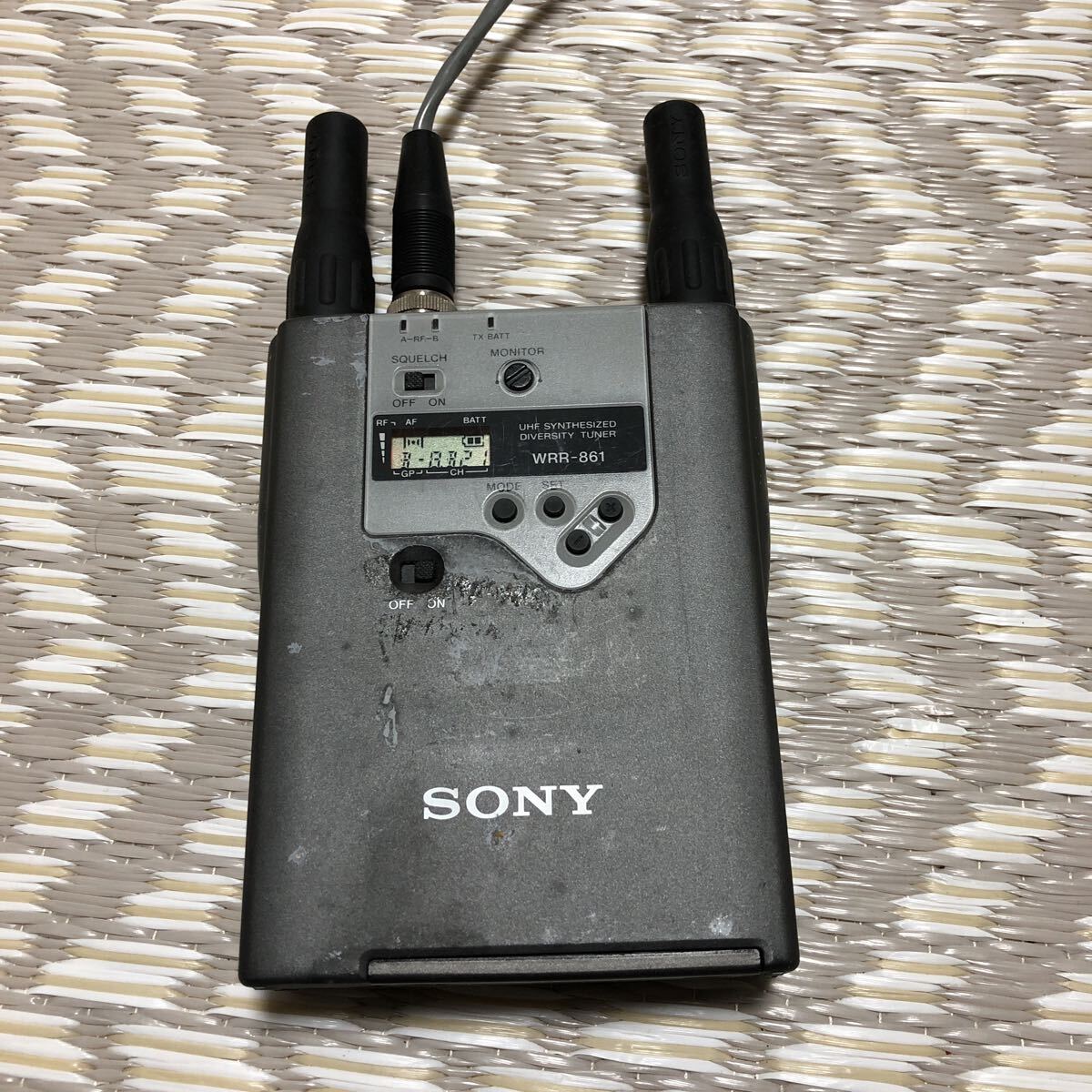【傷や汚れあり】WRT-820 SONY ワイヤレスマイク 送信機 WRR-861 セットの落札情報詳細 - Yahoo!オークション落札価格 ...