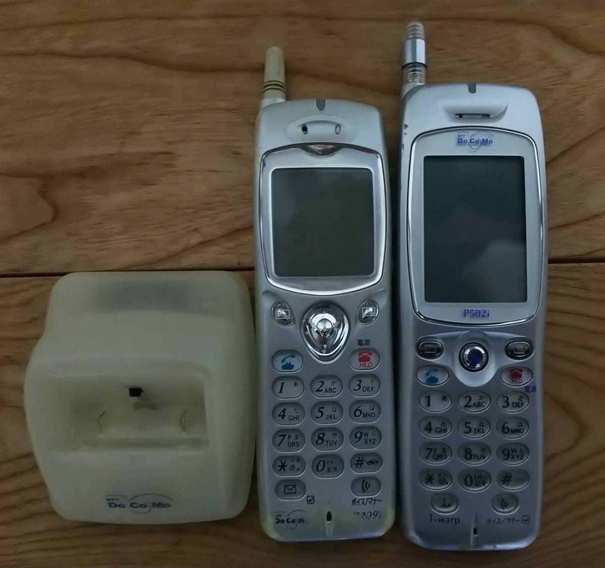 【新品】メーカー不明 ドコモ DOCOMO デジタルムーバ MOVA USB充電器ケーブル の落札情報詳細| ヤフオク落札価格情報 オークフリー