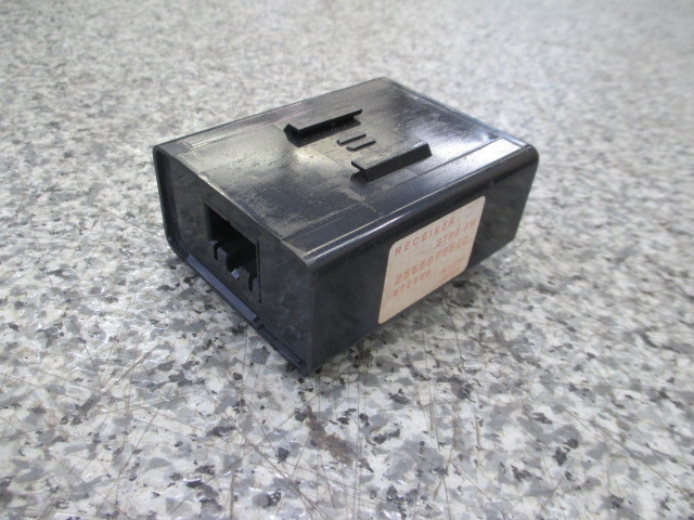 【傷や汚れあり】GF31、レパード、RECEIVER STRG SW /ステアリングレシーバー「25556 F6520」☆未確認の落札情報詳細 ...