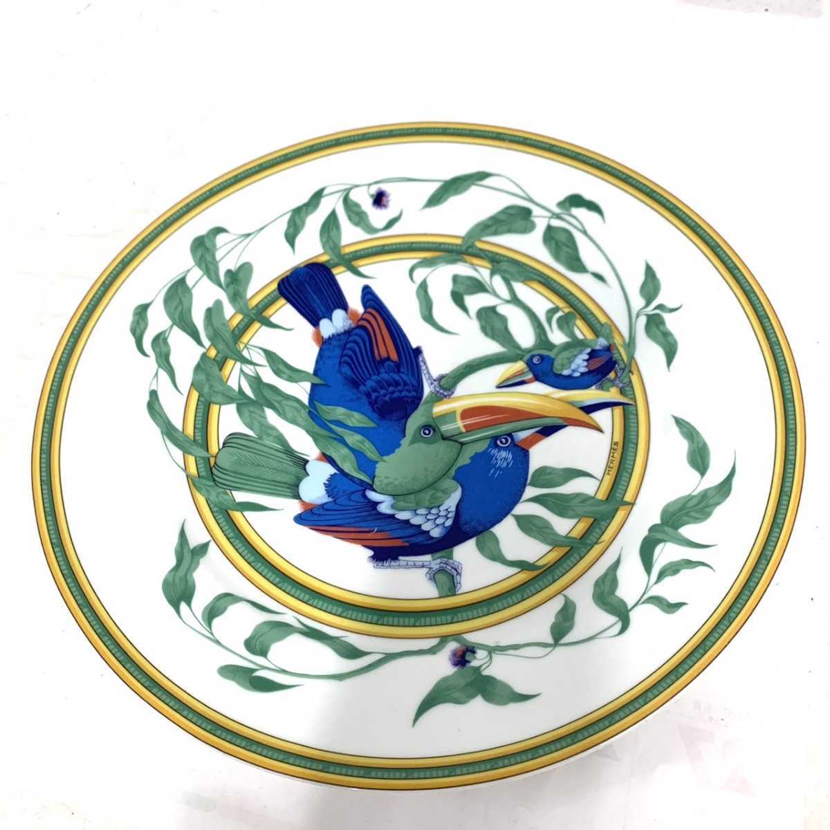 【傷や汚れあり】エルメス トゥカン飾り皿 HERMES プレート皿 直径約27cm 食器 Toucans カygの落札情報詳細 - ヤフオク落札価格検索 オークフリー