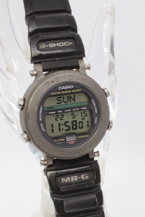 【やや傷や汚れあり】【CASIO】G-SHOCK MR-G MRG-1 TITANIUM JAPAN K 中古品時計 外カバーなし 電池交換 ...