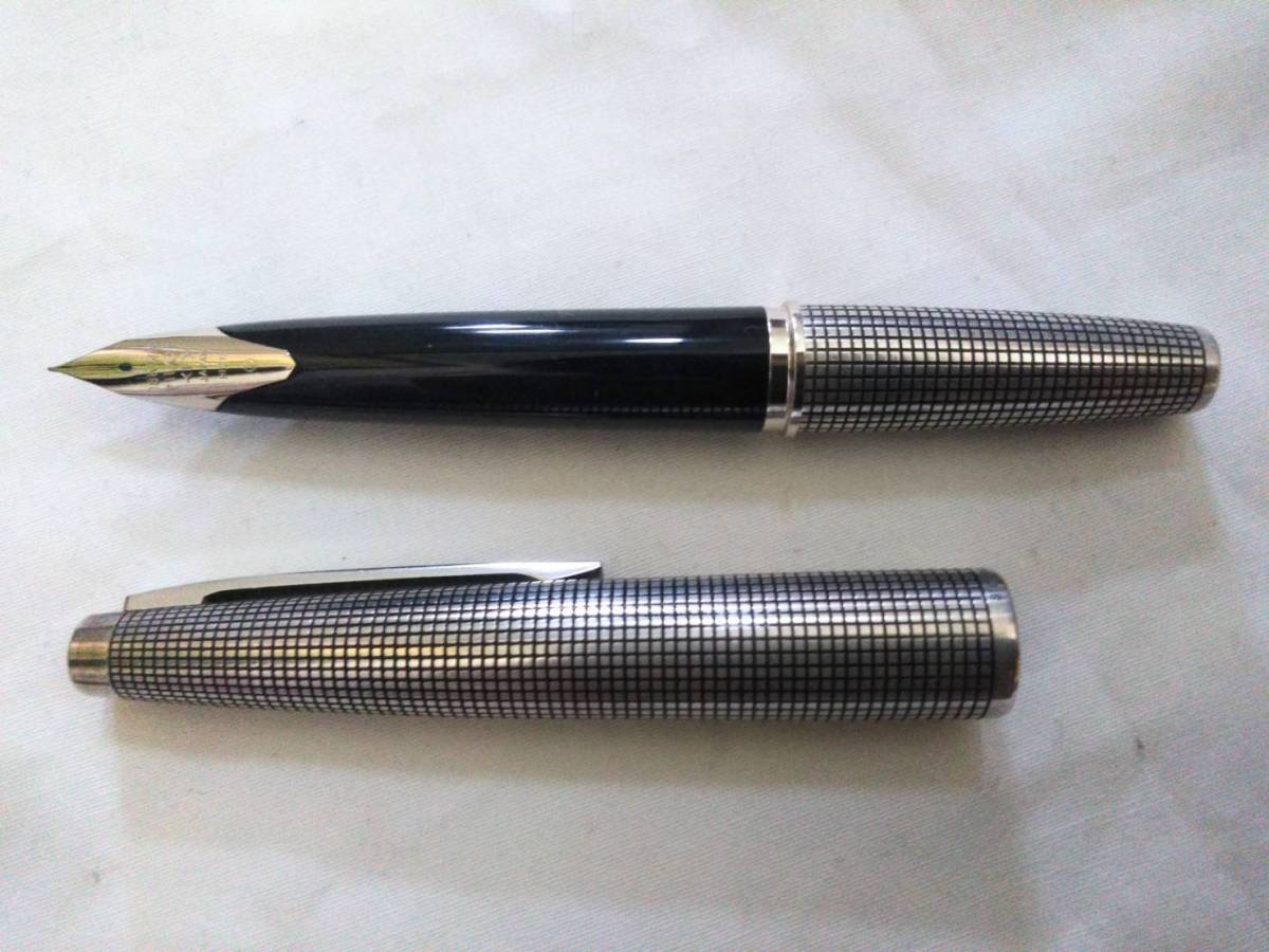 【未使用に近い】 PILOT CUSTOM 万年筆STERLINGSILVER/ペン先F 18K-WG★全長12㎝ パイロット カスタム スターリングシルバー 文房具 筆記用具 美麗 清潔の ...