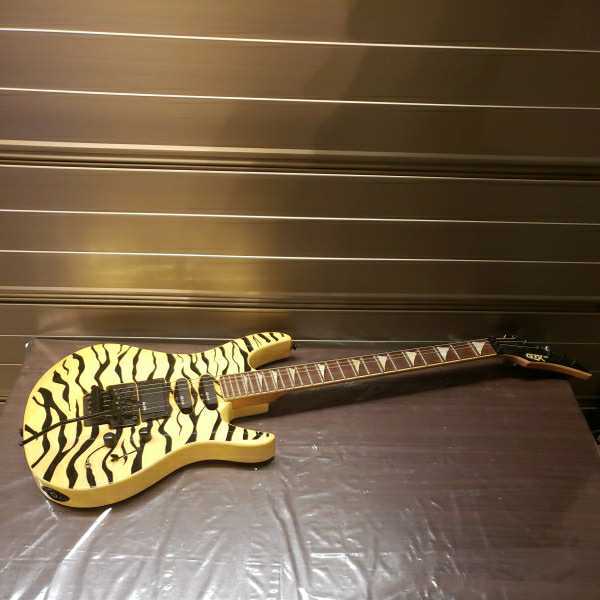 【やや傷や汚れあり】KAMAN カマン GTX 33 ゼブラ エレキギター ストラトキャスターの落札情報詳細 - Yahoo!オークション落札 ...