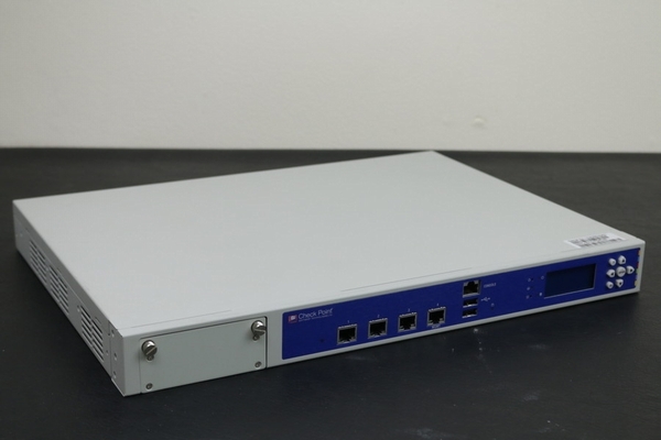 【傷や汚れあり】【CHECK POINT】（T-120）（4200）ファイアウォール 現状品 管ざ5756の落札情報詳細 - ヤフオク落札価格 ...