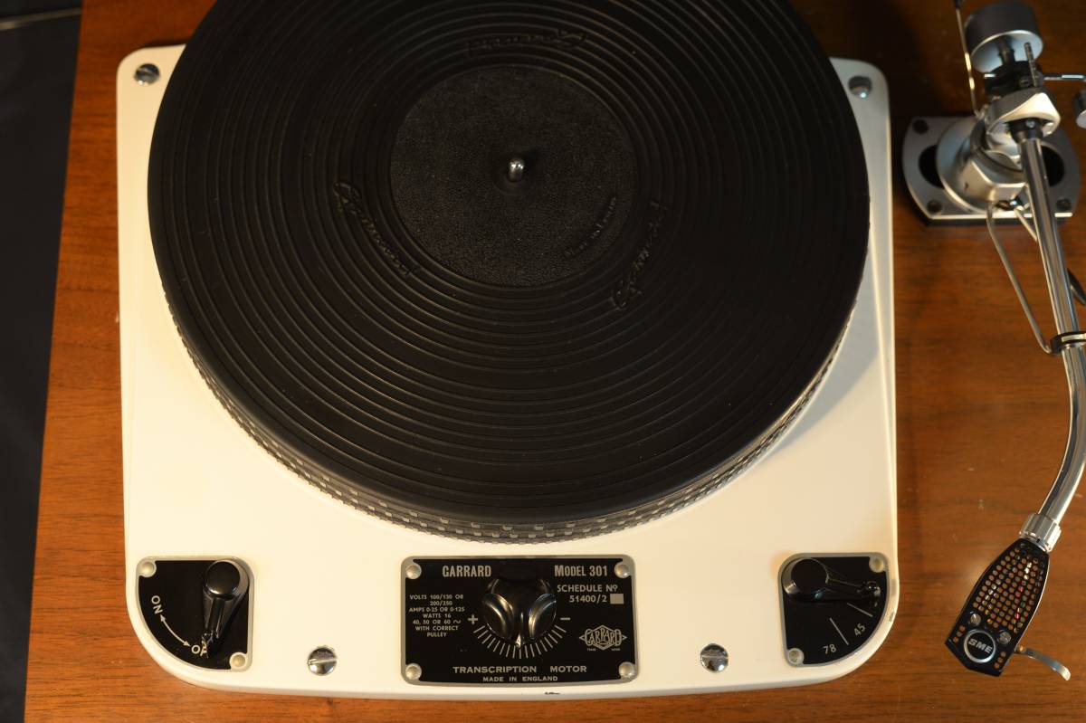 【目立った傷や汚れなし】【メンテ済】GARRARD ガラード 301 オリジナルフィニッシュ 美品 完調品 キャビネット付属 (アーム別売)の ...