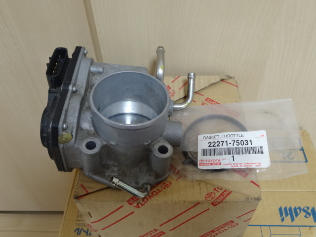 【やや傷や汚れあり】トヨタ純正 スロットルボディー ガスケット付 アルファード ヴェルファイア エスティマ 22030-28071の落札情報 ...