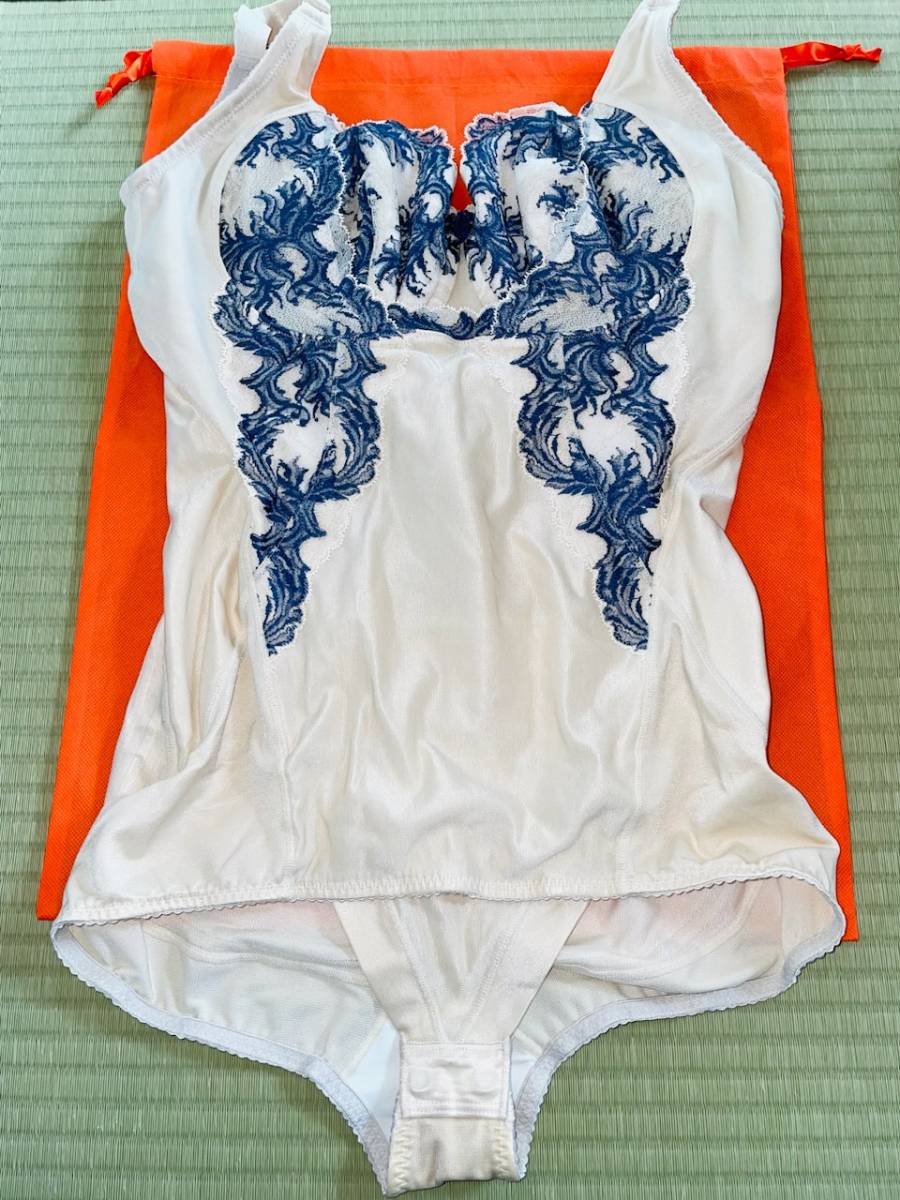 【やや傷や汚れあり】マルコ カーヴィシャス フルカップ ボディスーツ E85 3L イアクリーム 補正下着 MARUKO ホームクリーニング済みの落札情報詳細 - ヤフオク落札価格検索 オークフリー