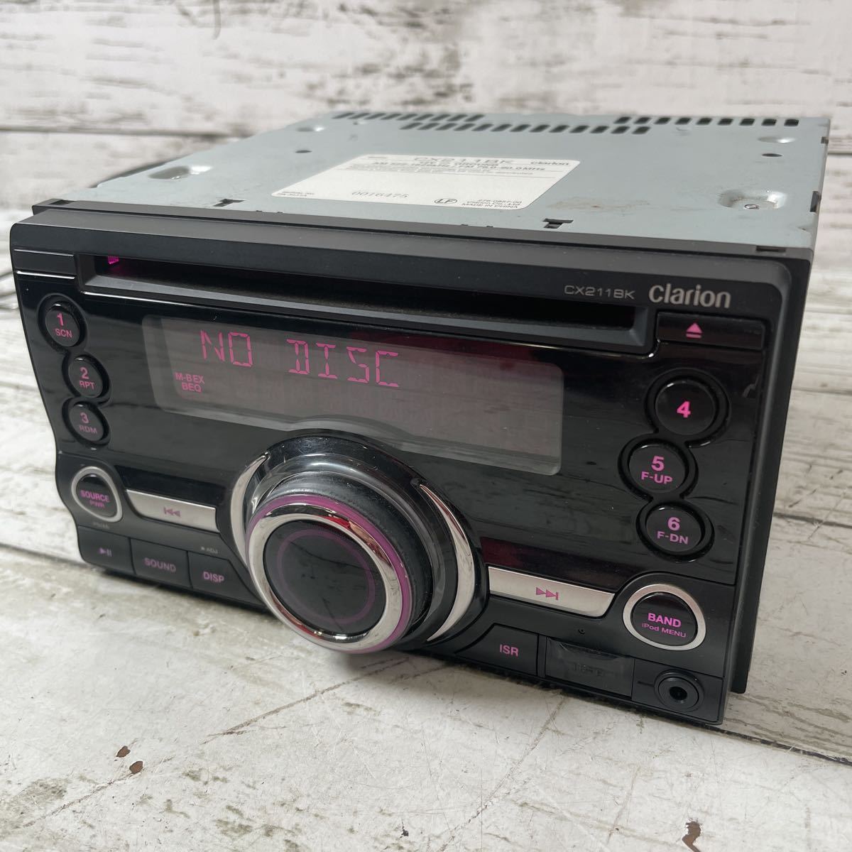 【目立った傷や汚れなし】8A Clarion CDプレイヤー CX211BK 動作確認済み 【商品説明必読】 クラリオン カーオーディオ ...