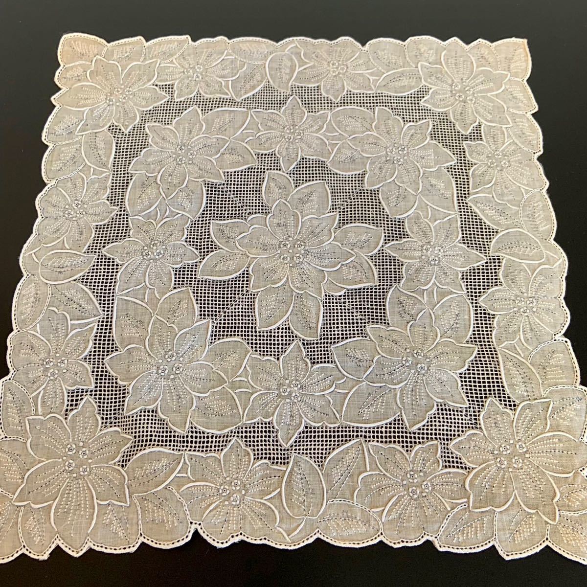 【未使用】未使用 スワトウ SWATOW 汕頭 ハンカチ 手刺繍 約29×29cm 白 ホワイト 花刺繍 スワトー 自宅保管品の落札情報詳細 ...