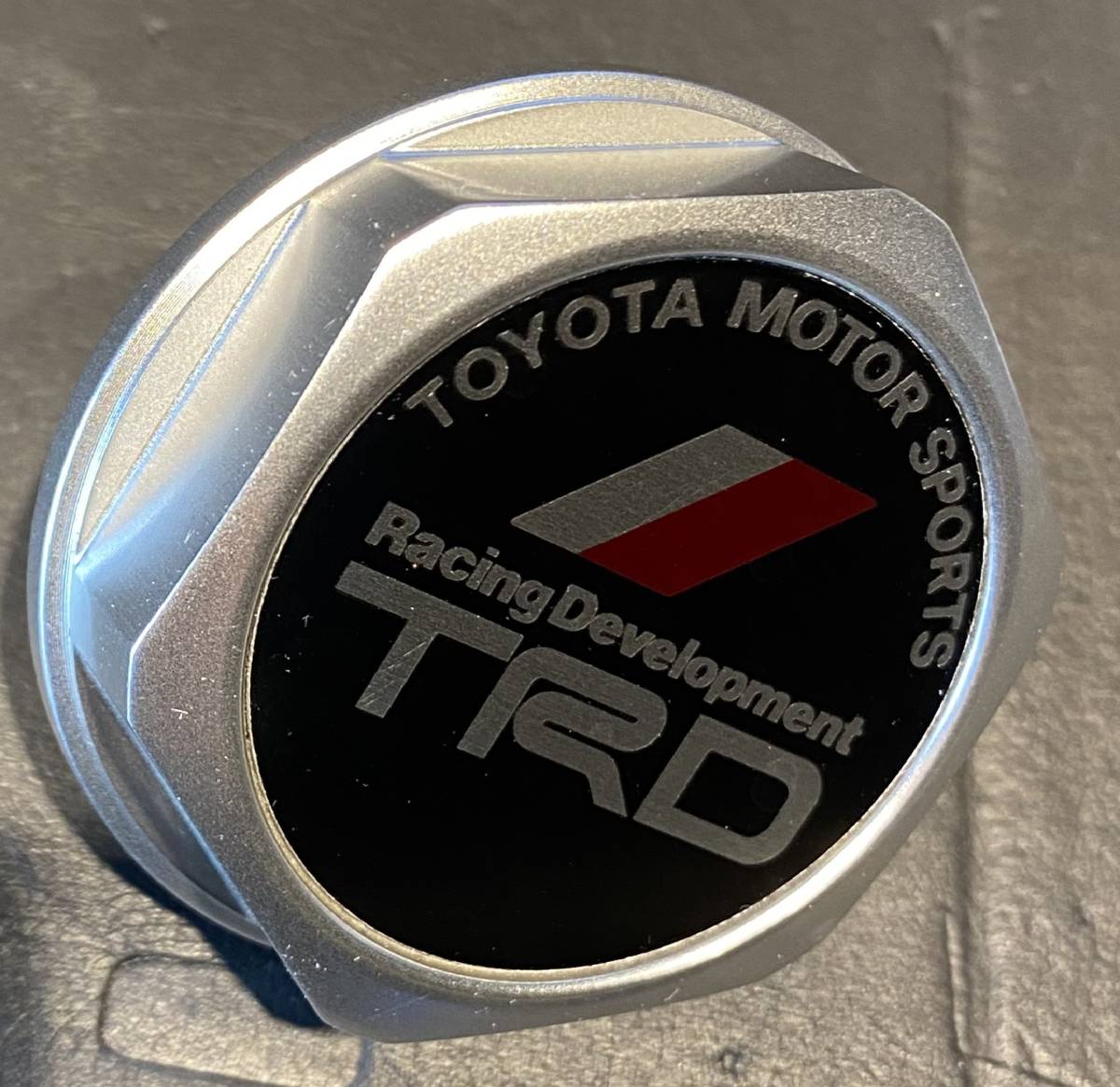 【目立った傷や汚れなし】中古)TRDオイルキャップ～80スープラで使用してましたの落札情報詳細 - Yahoo!オークション落札価格検索 オークフリー