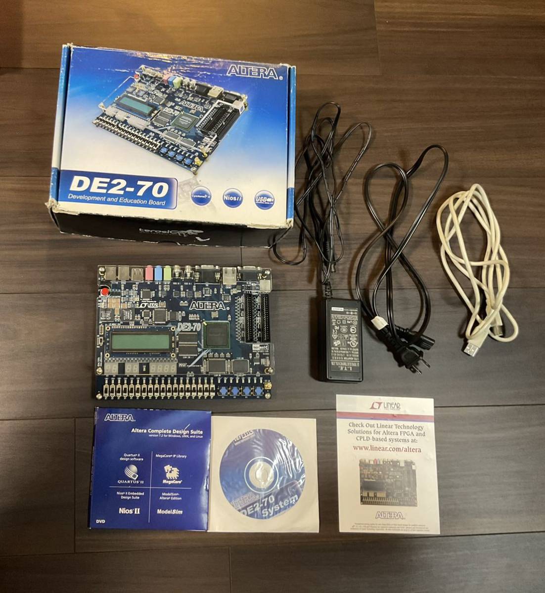【目立った傷や汚れなし】Altera DE2-70 アルテラ FPGA ボード Cyclone II 開発、教育用キット Terasic製の ...